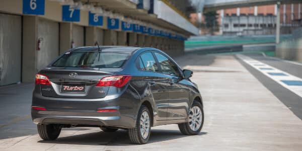 Carro turbo: tudo o que você precisa saber | Compara Brasil